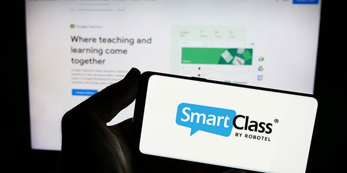 Synchronous and asynchronous learning with SmartClass Hub